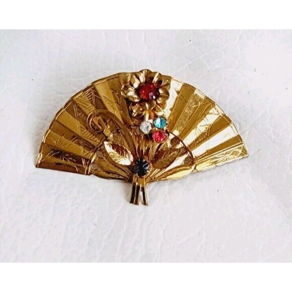 Coro | Jewelry | Vintage Coro 94s Gold Tone Floral Fan Brooch Blue Pink ...